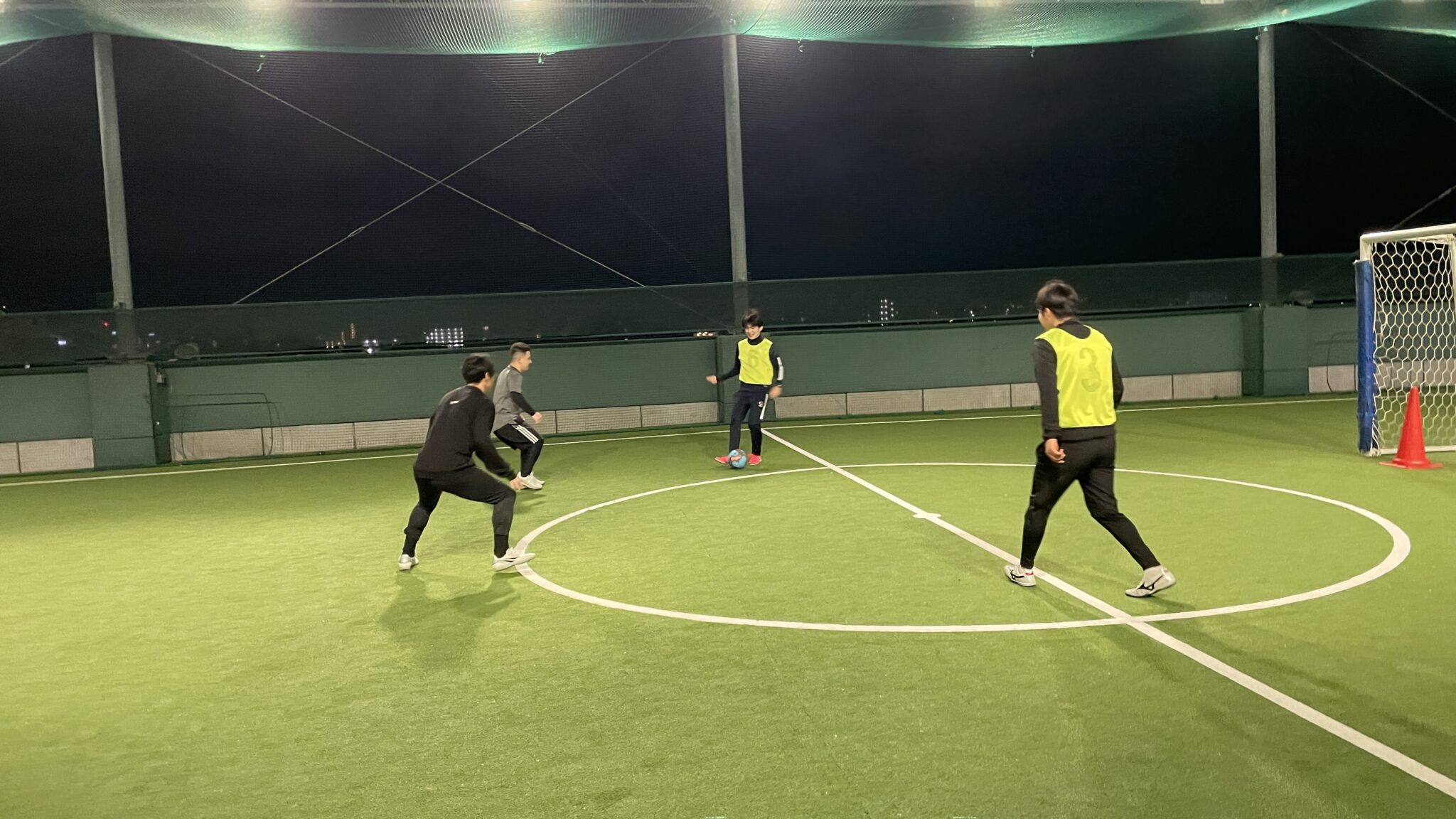 2022.10.29 初開催！サクッと1時間個サル！元Jリーガー参戦！『東京都新宿区西落合個サル！』 | 海log